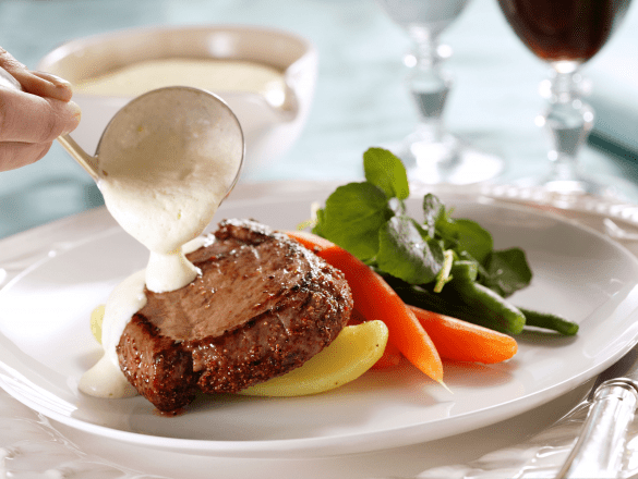 Pepersteak met mousselinesaus - Keurslager
