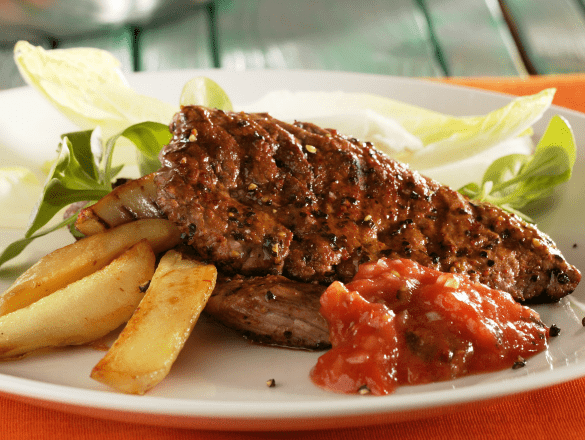 Pepersteak met zoete tomatensalsa - Keurslager