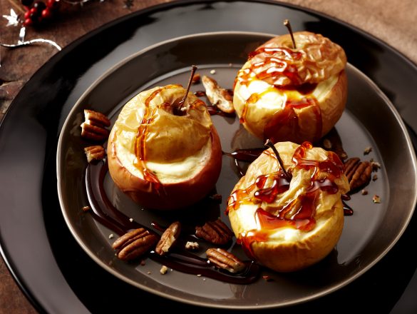 Gebakken appels met cheesecake en karamelsaus - Keurslager