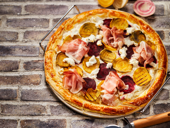 Pizza met bietencarpaccio en Ardenner ham - Keurslager