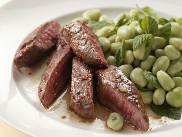 Lamshaas met tuinbonen en munt - Keurslager